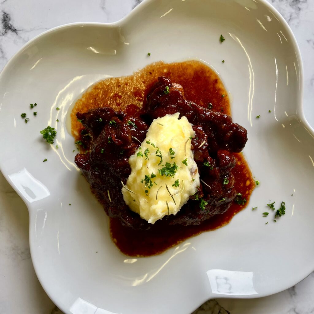 BRAIZED BEEF with red wine | Sato Brewery Co., Ltd.